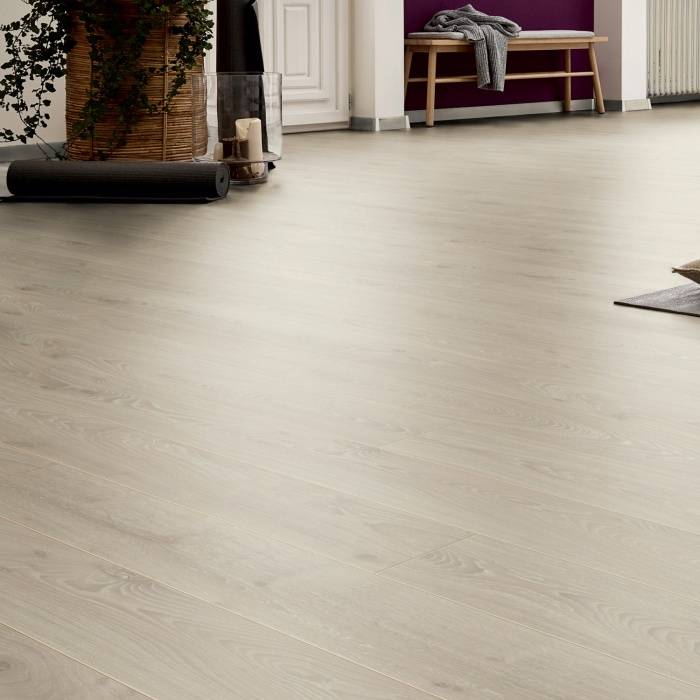 Embrace Pro Laminate Flooring D3597 Timeless Oak AC5